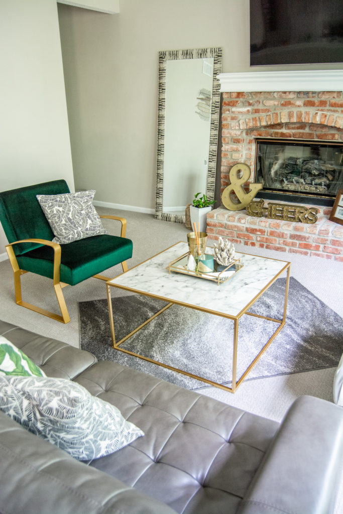 Living Room Tour: Modern Decor. | Le Stylo Rouge